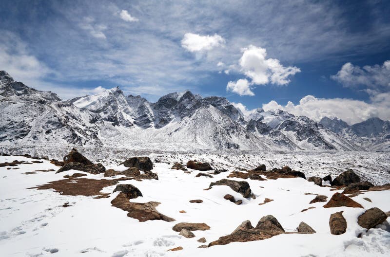 Everest Himalayan Range stock image. Image of dramatic - 19959001