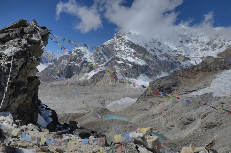 Everest landscape stock image. Image of clouds, mountain - 23003901