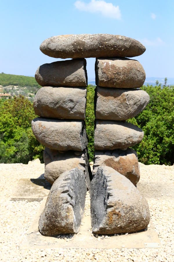 Everywhere There are Stones Editorial Photography - Image of ruins ...