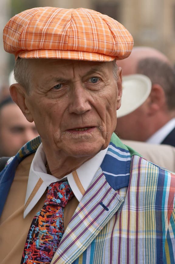 Evgeniy Evtushenko, poet editorial photo. Image of novel - 4242631