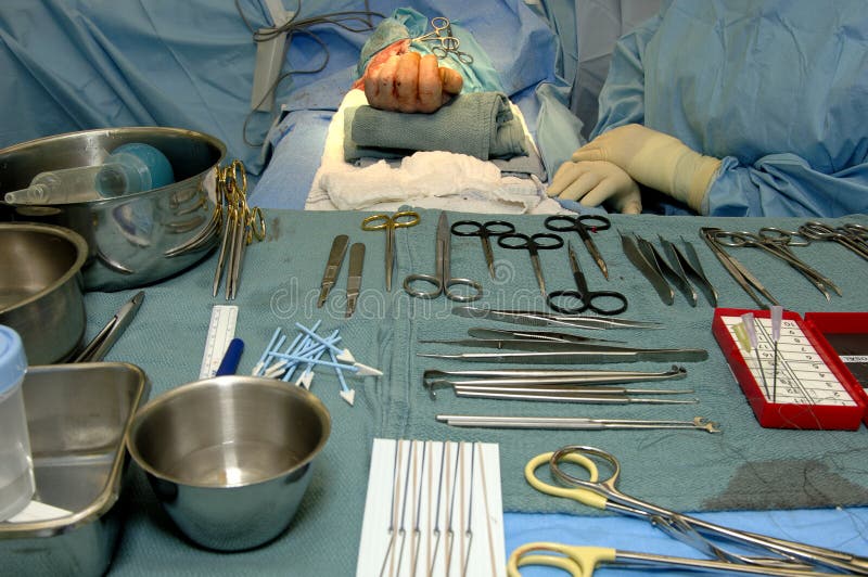 Incision de chirurgie photo stock. Image du cicatrice - 23010330