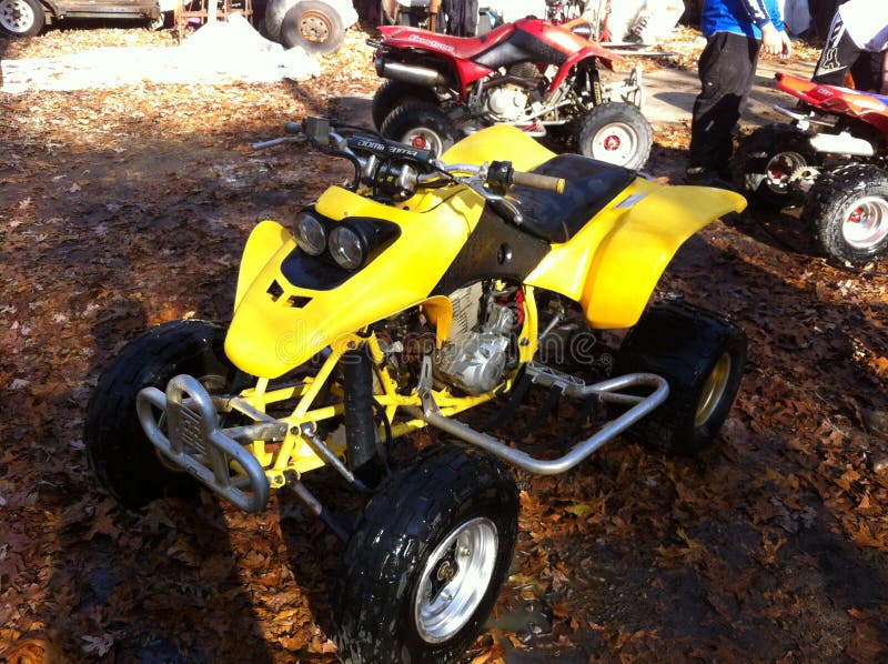 400ex editorial photo. Image of mudding, muddin, offroad - 122260011