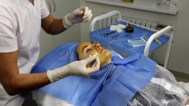 Examination of the Preparation of the Spiral Thread, for a Facelift in ...
