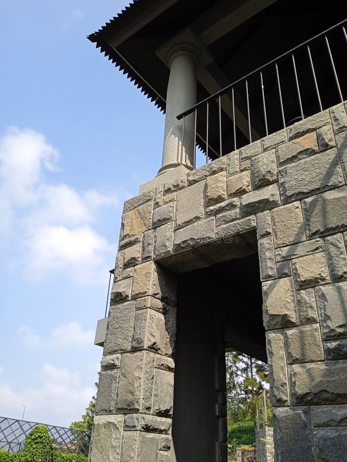 Examples of Walls with Natural Stone Stock Image - Image of bridge ...