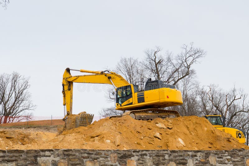 Excavator Digging the Ground Stock Photo - Image of building, tractor ...