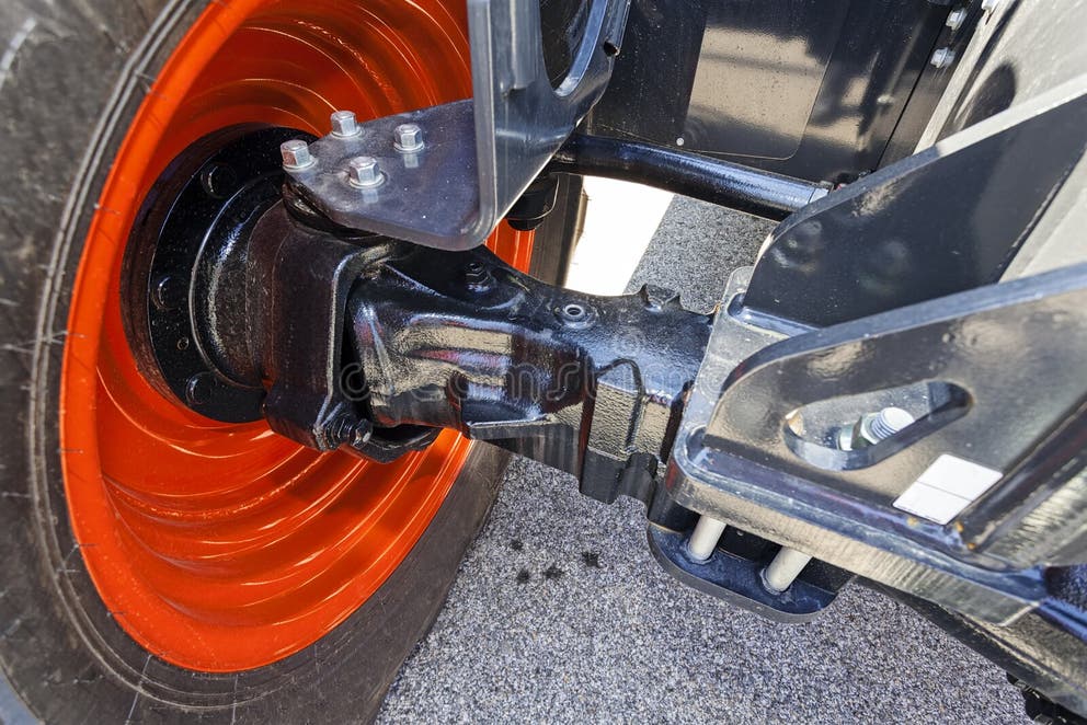 Excavator digging wheel stock photo. Image of mechanism - 72347998