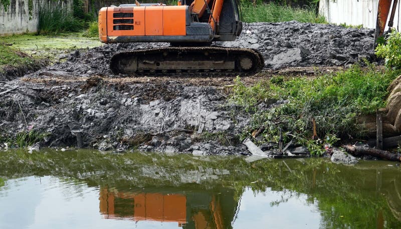 A Excavator Dredging Was Working in the Canal Stock Image - Image of ...
