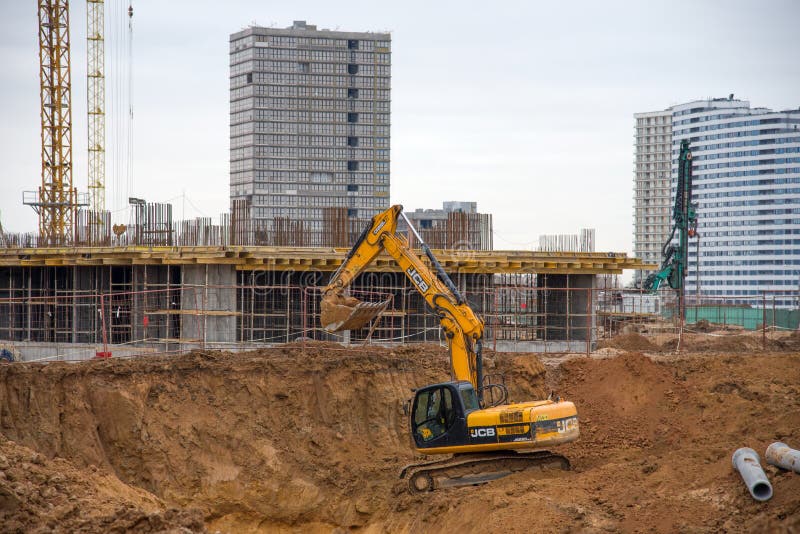 Excavator JCB JS 220 NLC Working at Construction Site Editorial ...