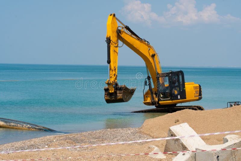 Excavator Loading Quarry Truck Dump Tractor Machinery Machine Loader ...