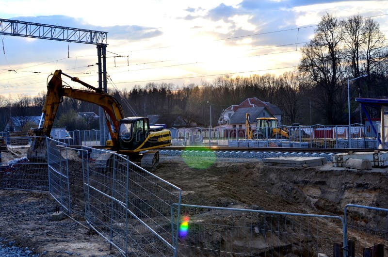 Excavator Machine Working on Railway. Editorial Image - Image of bucket ...