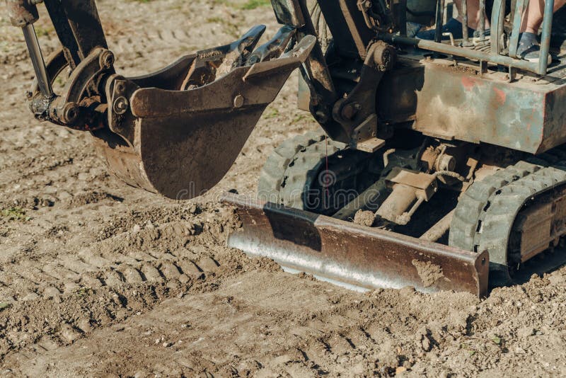 Excavator Mechanical Part for Digging. Machines and Mechanisms for ...