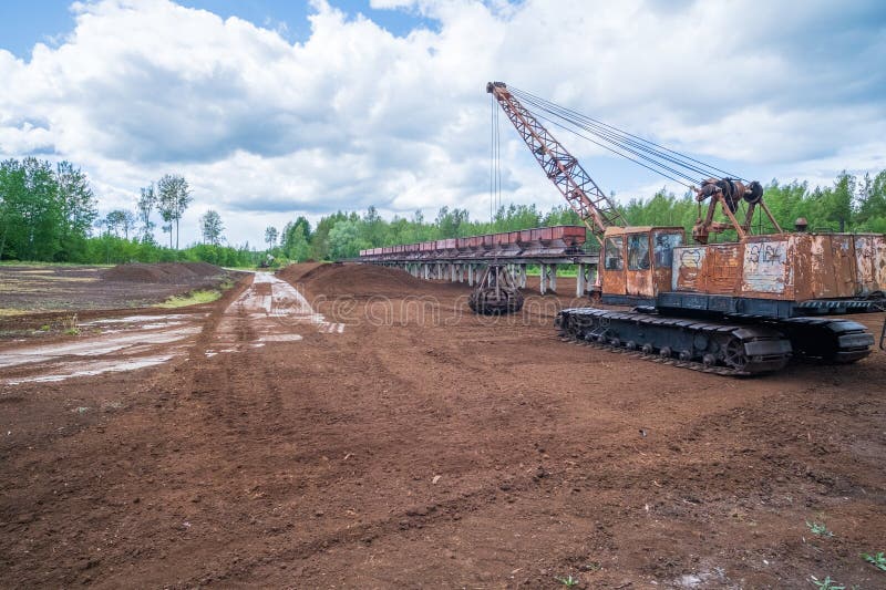 Excavator Wagons Stock Photos - Free & Royalty-Free Stock Photos from ...