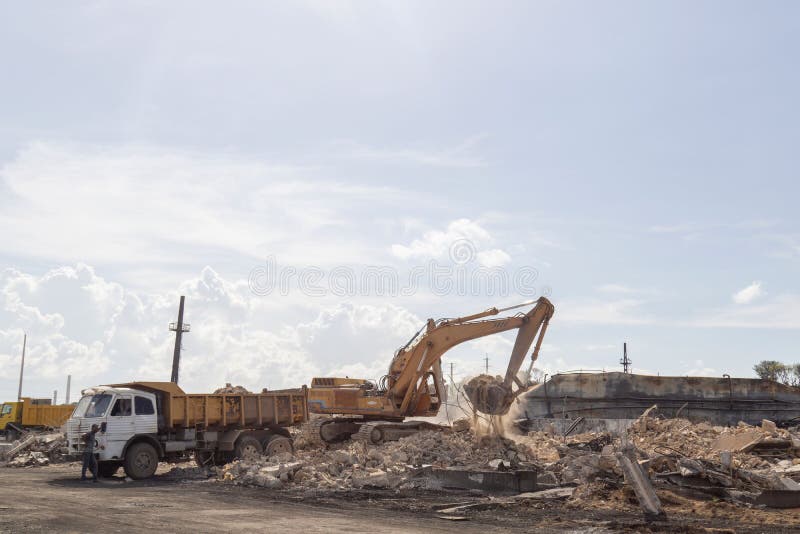Excavator and Truck Doing Rubble Work Editorial Stock Image - Image of ...