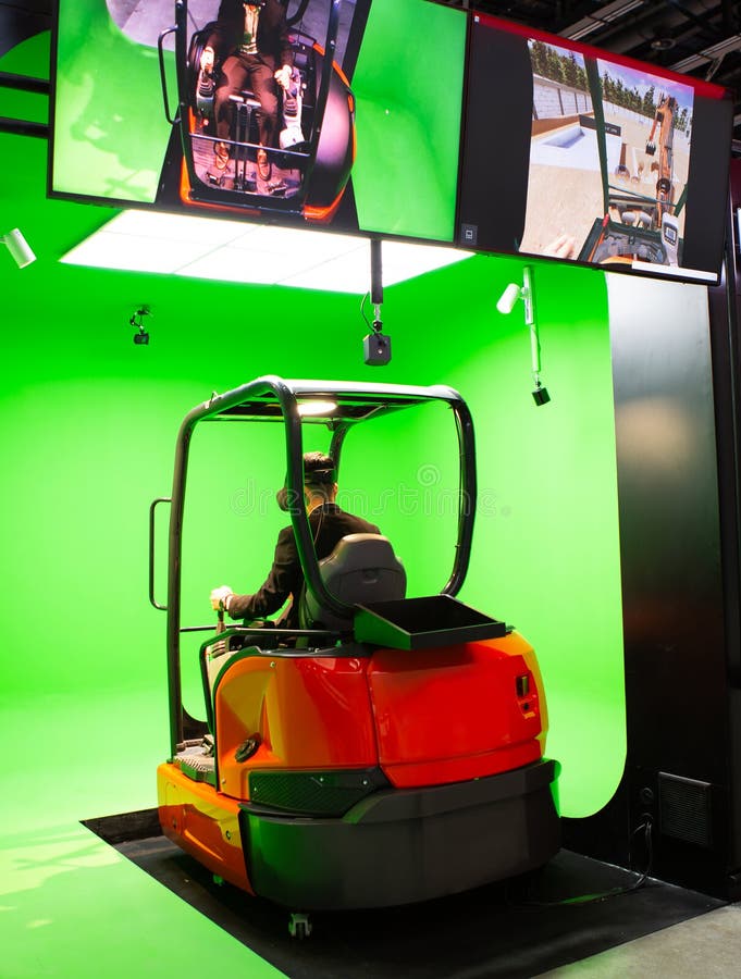 Excavator Virtual Simulation Training Editorial Photo - Image of ...