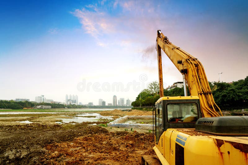 Excavator at work stock photo. Image of scoop, shovel - 117195614