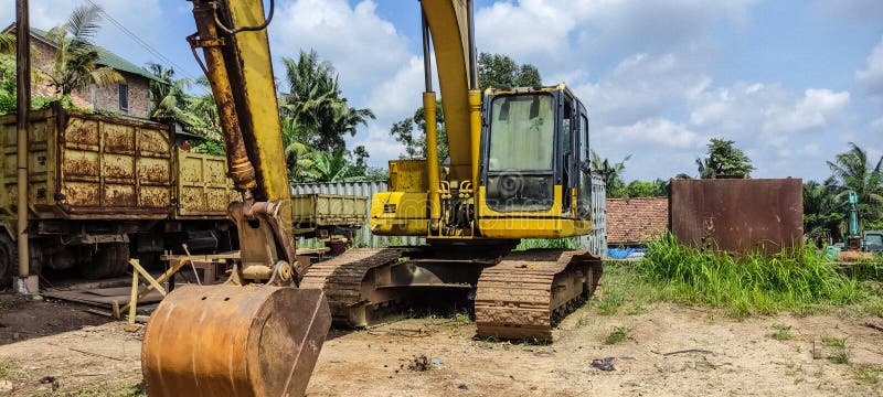 Excavators are so Easy To Find in Various Projects, Such As ...