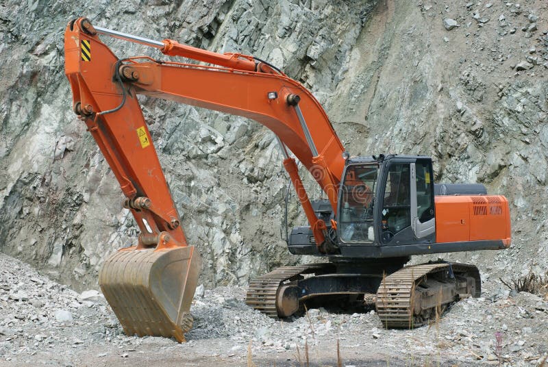 Excavatrice image stock. Image du earth, métal, industrie - 10699761