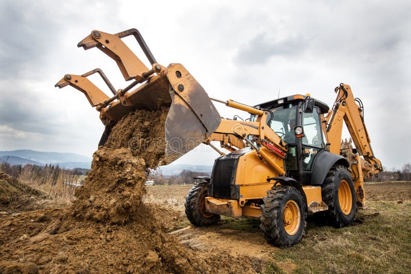 Excavatrice Faisant Des Terrassements Sur Le Site Image stock - Image ...