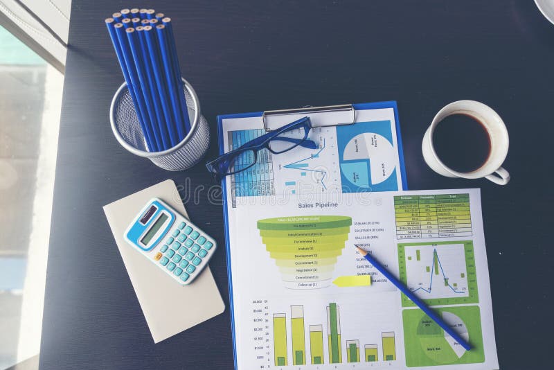 Excel Stat Spreadsheet Business Analytics Graph Statistic with Graph ...