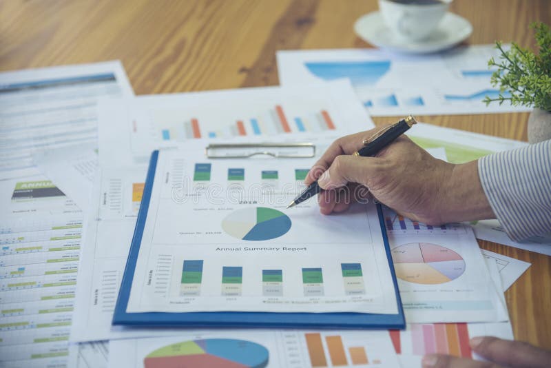 Excel Stat Spreadsheet Business Analytics Graph Statistic with Graph ...