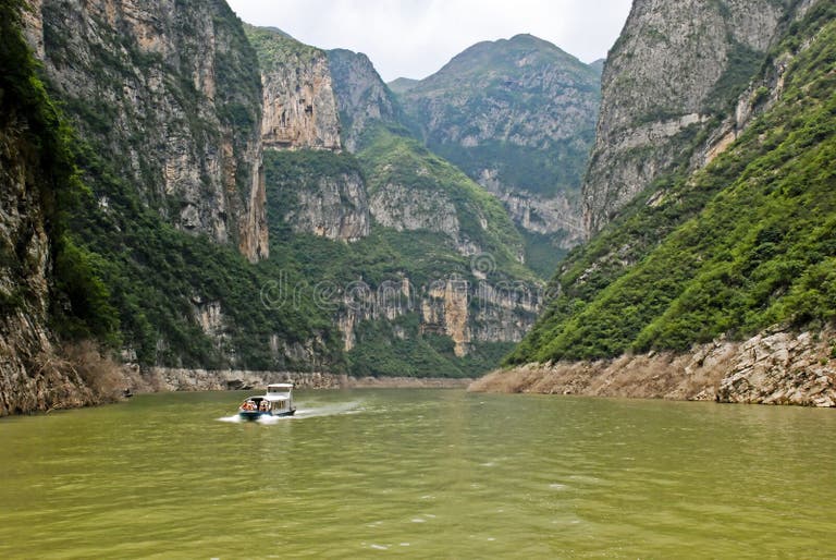 Excursion Boat in Central China Stock Photo - Image of china, yangzi ...