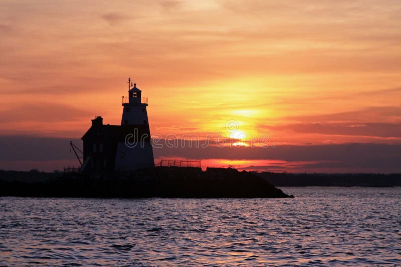 Execution Rocks Lighthouse Sunset Stock Photo - Image of sound, shadow ...
