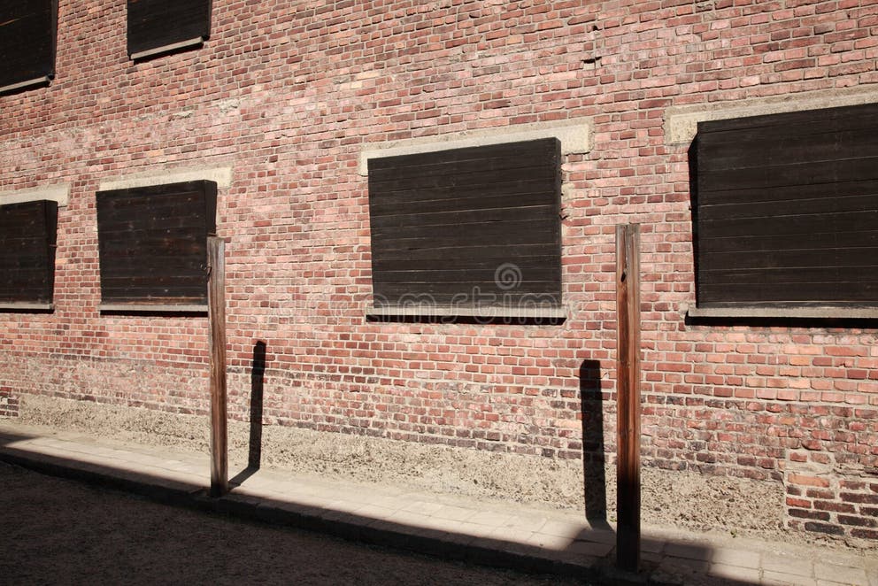 Execution yard, Auschwitz editorial photography. Image of hook - 28507107
