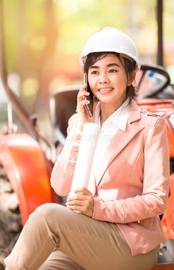 Executive Asian Engineer Woman Stock Image - Image of helmet, manager ...
