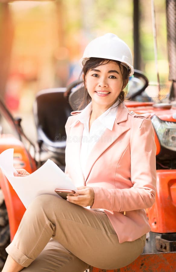 Executive Asian Engineer Woman Stock Image - Image of helmet, manager ...