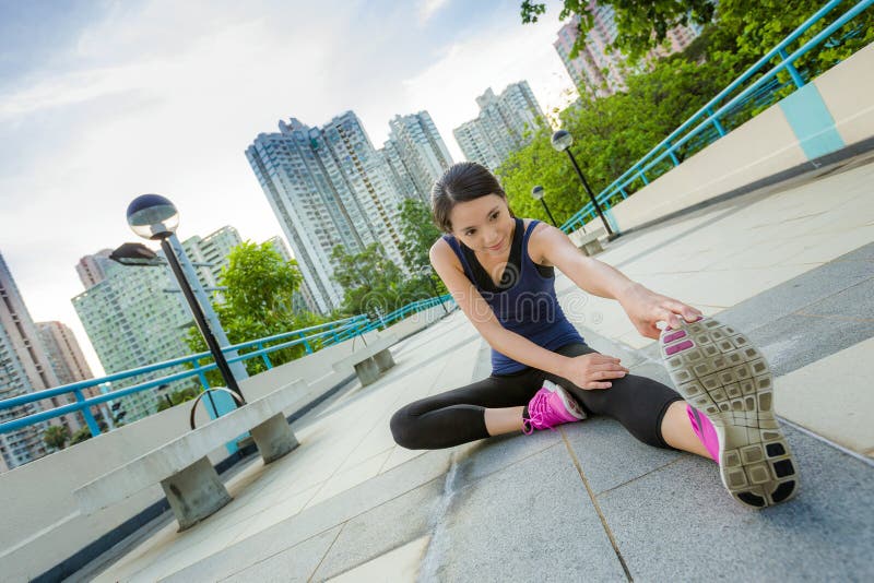 Exercise woman stretch stock image. Image of runner, people - 41230837