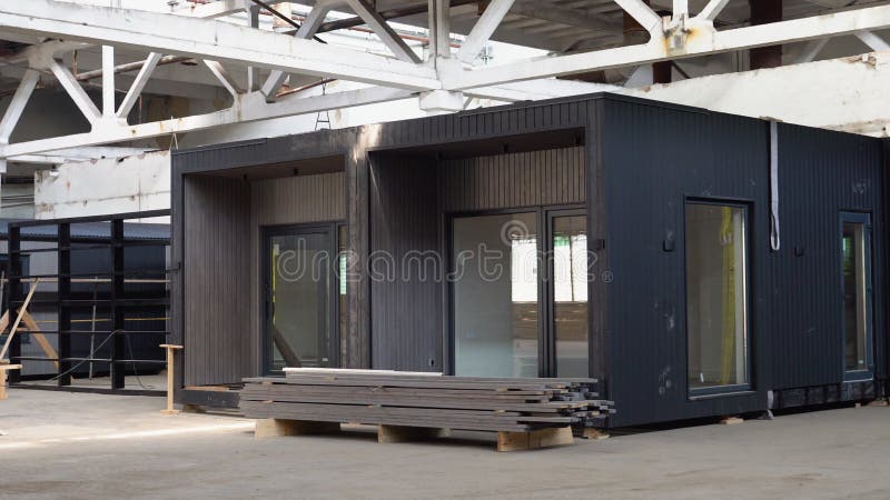 Exhibition of New and Modern Prefabricated Modular House from Composite ...