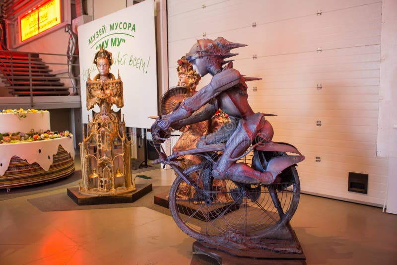 GARBAGE MUSEUM `MU-MU`, RUSSIA - OCTOBER 2016: Exhibits of the Museum ...