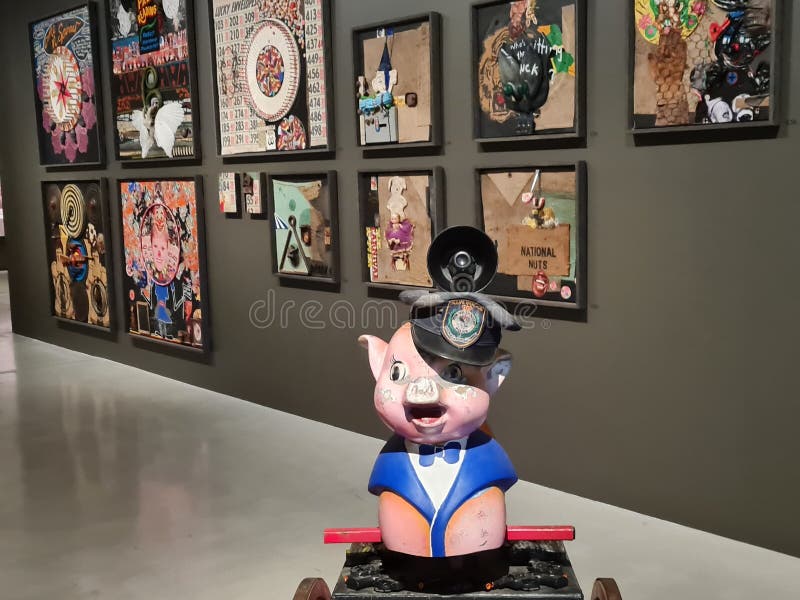 Exibition Day at the Gallery Editorial Stock Photo - Image of painting ...