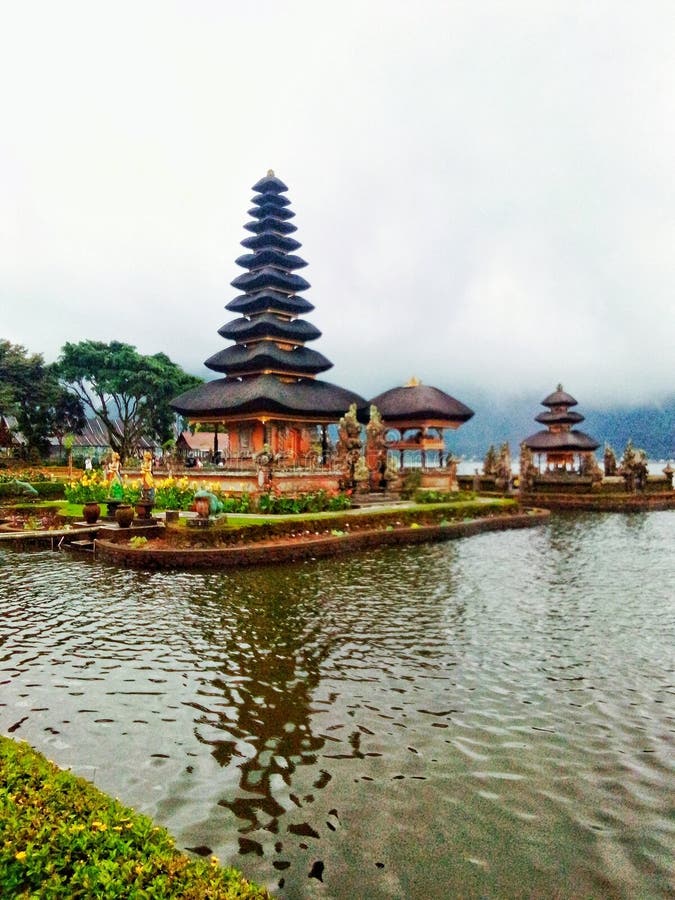 The Exotic Ulun Danu Bratan Temple Bali Island Stock Image - Image of ...