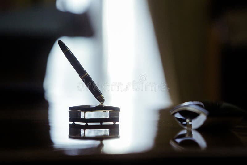 Expensive Pen Use To Sign Contracts Stock Image - Image of business ...