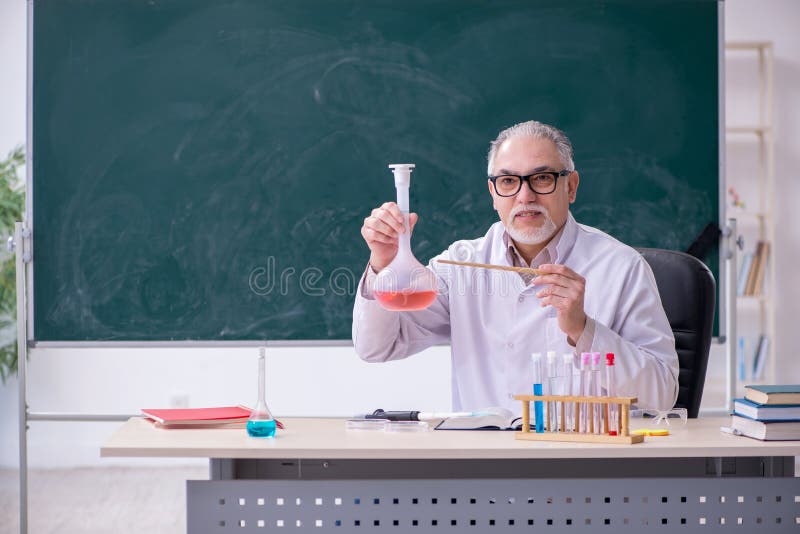 Experienced Old Scientist Working in the Lab Stock Image - Image of ...