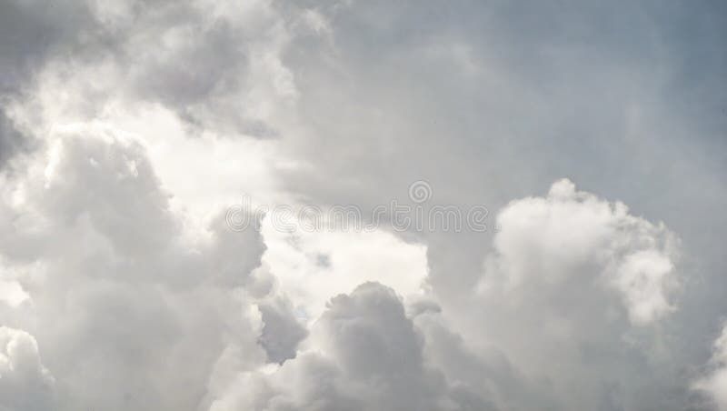 Experiencing the Stunningly Dramatic Cloud Formation in a Beautiful and ...