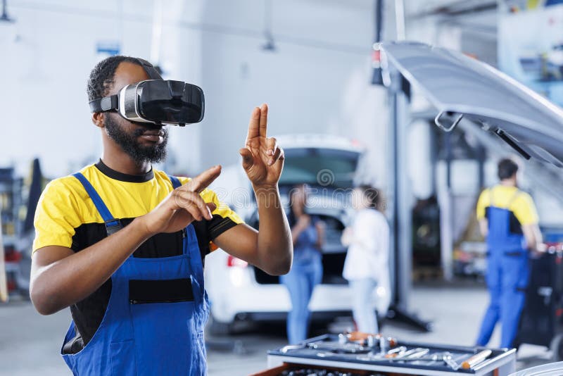 Expert Fixes Car Using VR Technology Stock Image - Image of ...