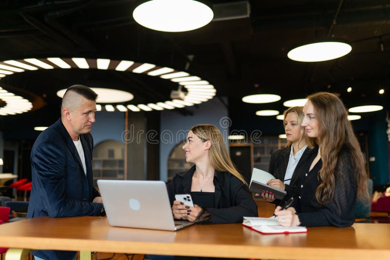 Expert Explains New Tool To Staff for Ongoing Project in Office Stock ...