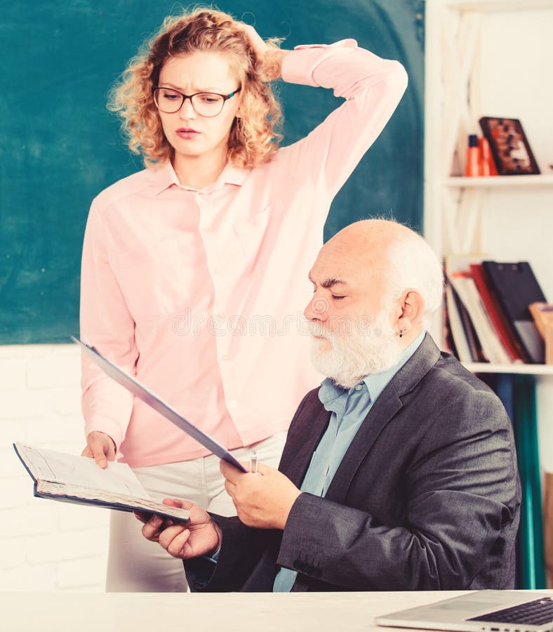 Explaining Difficult Topic. Student Puzzled by Some Information ...