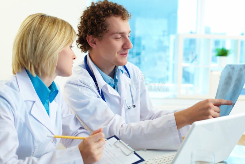 Explaining results stock photo. Image of note, pointing - 29515124