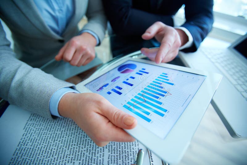 Explication image stock. Image du électronique, tableau - 33382063