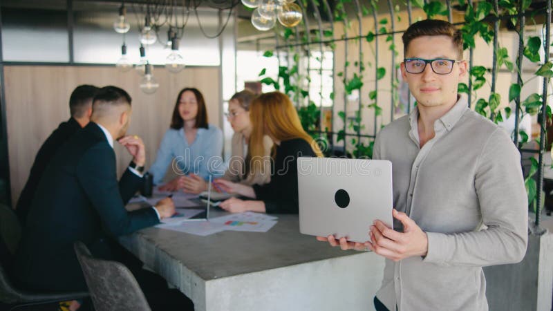 Explore Our Innovative Workspace with Advanced Technology To Boost Teamwork, Creativity, and ...