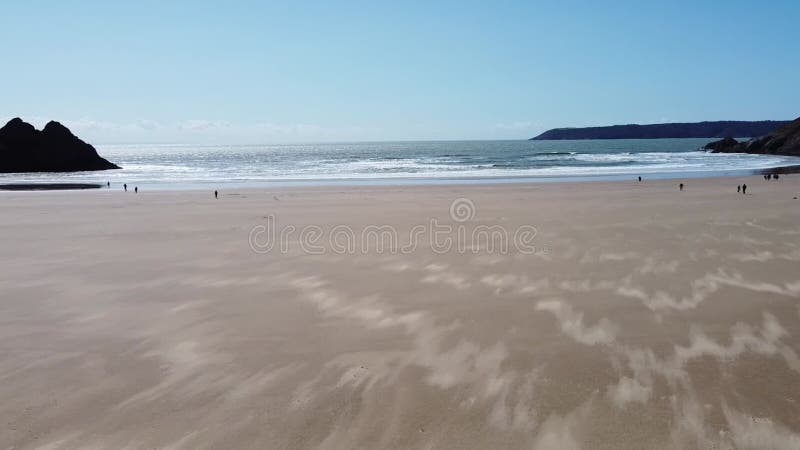 Discover the Breathtaking Beauty of Three Cliffs Bay: Wales Coastal Gem ...