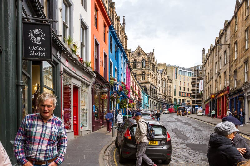 Exploring Edinburgh, Scotland Editorial Stock Image - Image of colorful ...
