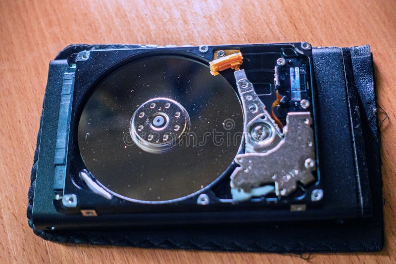 Exploring the Inner Workings of a Hard Disk Drive Technology and Data ...
