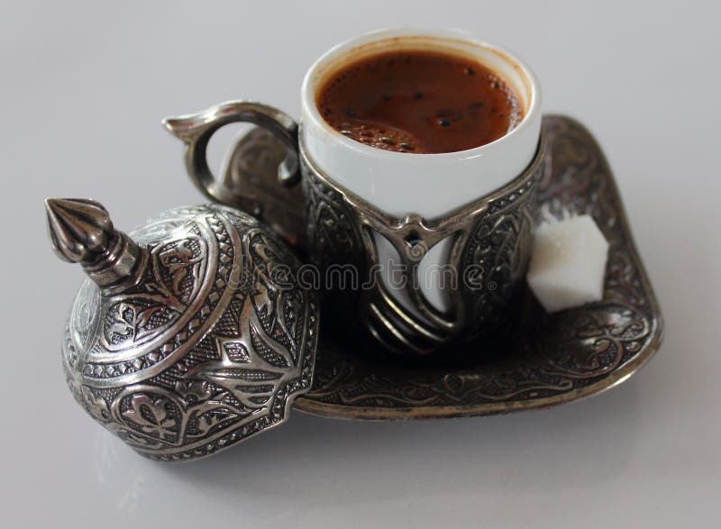 Turkiskt Kaffe Och Turkisk Delight Med Traditionell Kopp Och Bricka ...