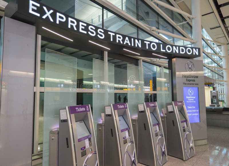 Express Train To London from Heathrow - LONDON, ENGLAND - SEPTEMBER 14 ...