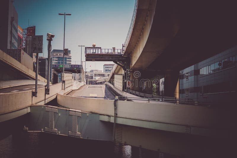 Expressway elevated lines editorial stock photo. Image of roads - 286744593