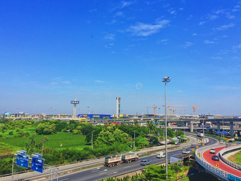 Expressway editorial image. Image of town, beautiful - 96017910